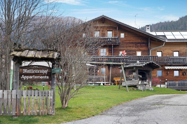 Ferienwohnung 'Seekofel' Mit Bergblick, Gemeinschaftsterrasse Und Wi-fi - Innichen