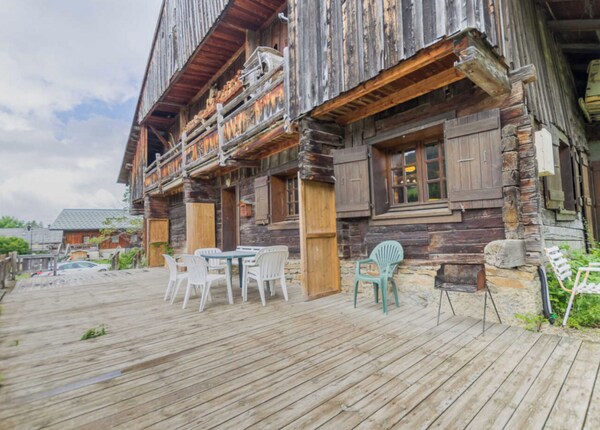 Chalet 'Le Planay' With Mountain View, Private Terrace And Wi-fi - Notre-Dame-de-Bellecombe