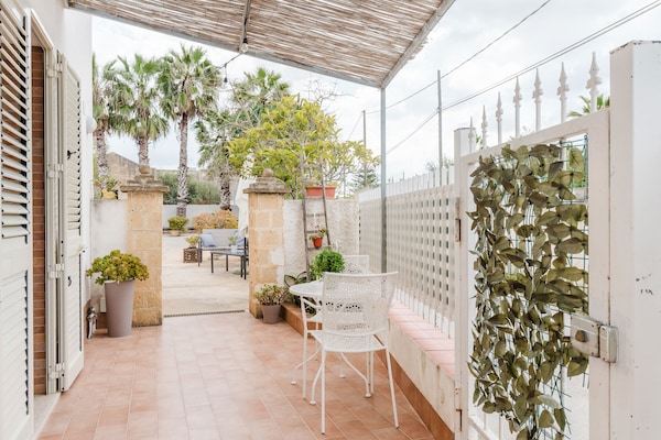 Vakantiehuis 'Petros' Met Gedeeld Terras, Wifi En Airconditioning - Marsala