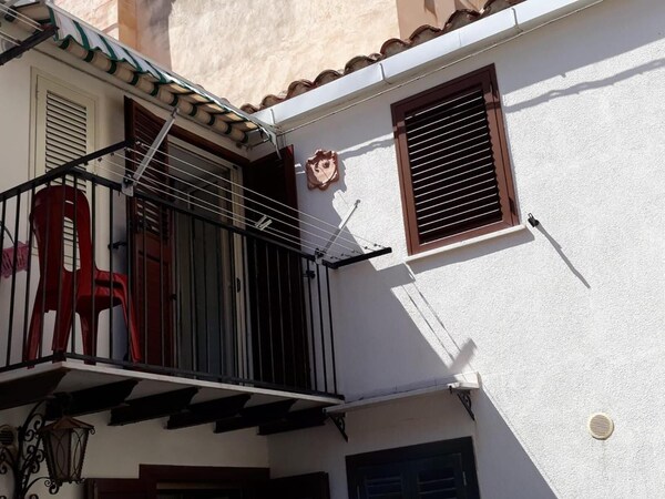 Apartment 'La Casetta Della Rocca' With Mountain View, Wi-fi And Air Conditioning - Cefalù