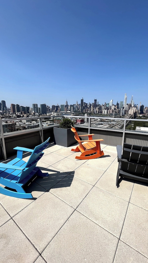 5 Mins To Midtown Amazing City View Luxury Urban Oasis 1 Bedroom Apartment - Kew Gardens - Queens NY