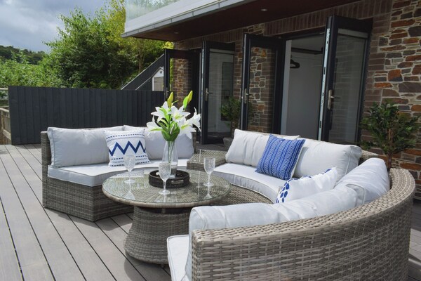 New Panoramic Riverview Apartment With Ev Plug - Falmouth