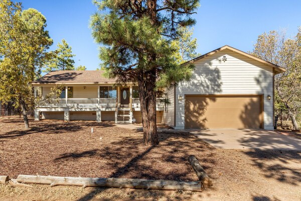 3 Bed 2 Bath Cabin In Pinetop-lakeside: Wifi, Fenced Yard, Ac, Wood Pellet Stove - 派托普湖畔