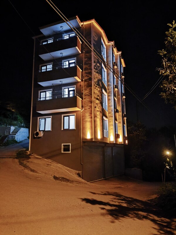 You Can Stay Safely With Your Family In Air-conditioned Apartment In Nature Rize - Rize
