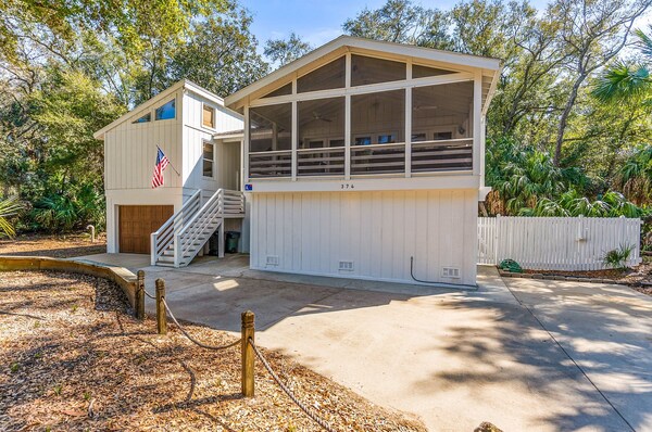 374 Perch Drive Comes With A Golf Cart And Resort Access! - Fripp Island, SC