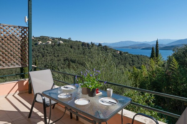 Agrili In Corfu With 2 Bedrooms And 1 Bathrooms - Kassiopi