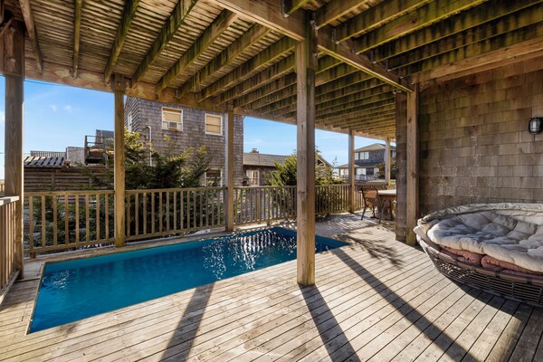 Gatsby's - Pool Level Of 2 Unit House - Sleeps 12 - Fire Island, NY