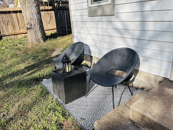 Charming. Cozy. Central Location. - Wichita State University, Wichita