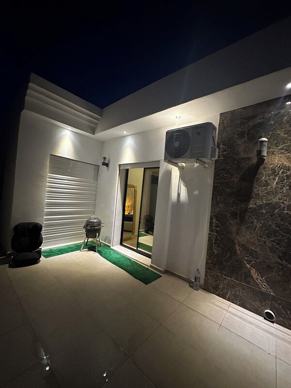 Cosy Light Maisonette Villa In The Busiest Street In Sousse Highly Equipped - Sousse
