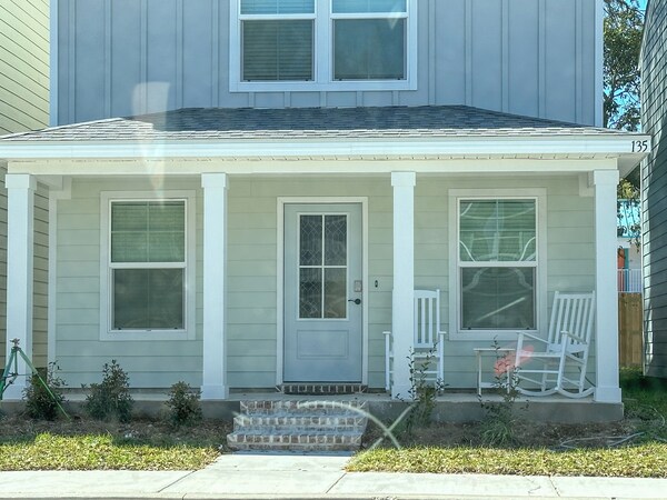 Beachfront 3-bedroom House In Peaceful Biloxi With Ac, Wifi. Enjoy Relaxation - 빌럭시