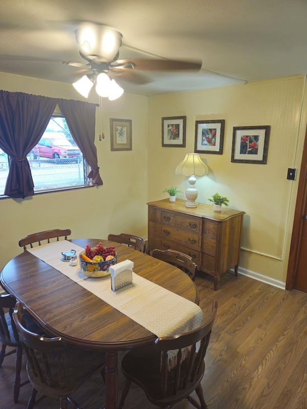 Pet Friendly 2 Bed 1 Bath Home On The Water In Delightful Buckhead Ridge - Lake Okeechobee, FL