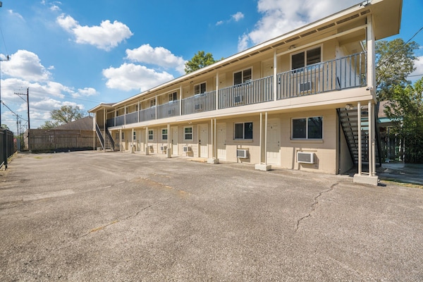 Stylish 1br Apt | Downtown Houston - university of houston, Houston