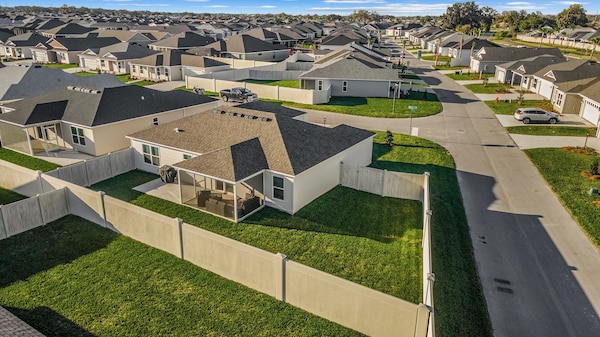 The Villages, Enjoy A New 3-bedroom Home In Centrally Located Well Point. - Wildwood, FL