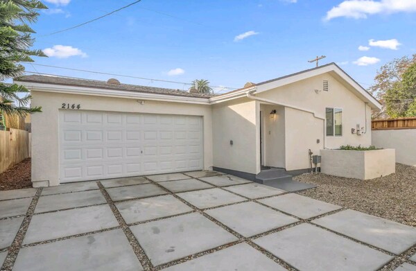 3-bedroom Charming Home In Los Angeles Close To Lax, Sofi Stadium, Downtown La - Fashion District - Los Angeles