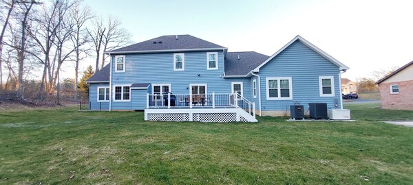 Newly Built Spacious 6-bedroom And 4.5 Baths Paradise Near Quantico - Stafford, VA