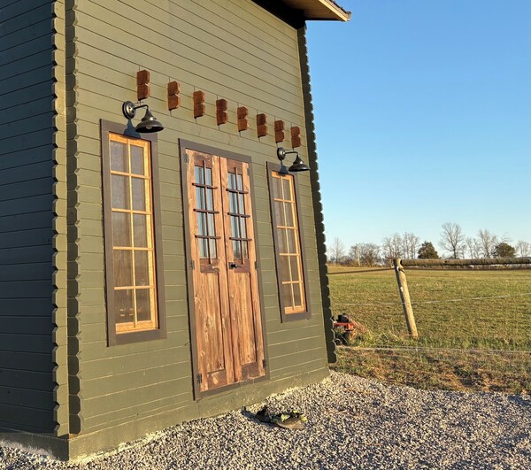Shawnee Wine Trail Farm Stay - Illinois