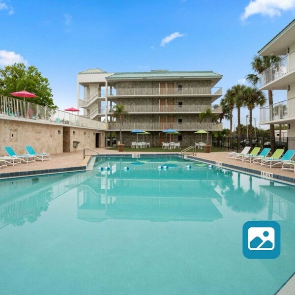 Royal 1 Apt/hotel With Pool In Miami Beach - Miami Beach, FL