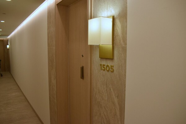 15th Floor Luxury 2 Bedroom Apartment - Algeciras