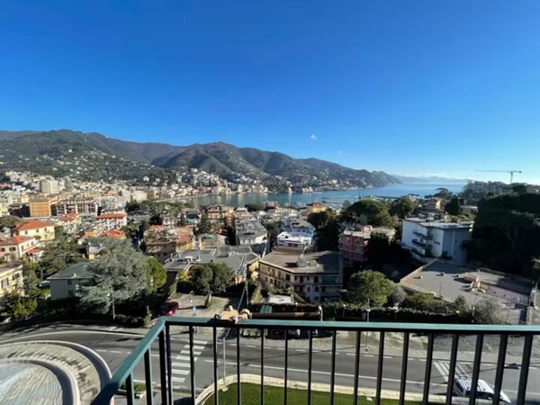 Nemo, Splendid Sea View And Parking - Rapallo