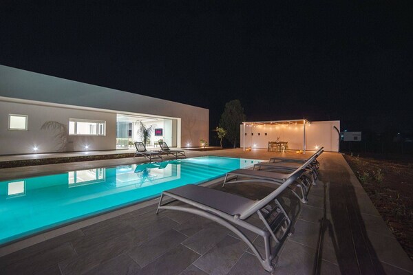 Villa Donnosanto 5 Minutes From The Beach. Ostuni 10km - Carovigno