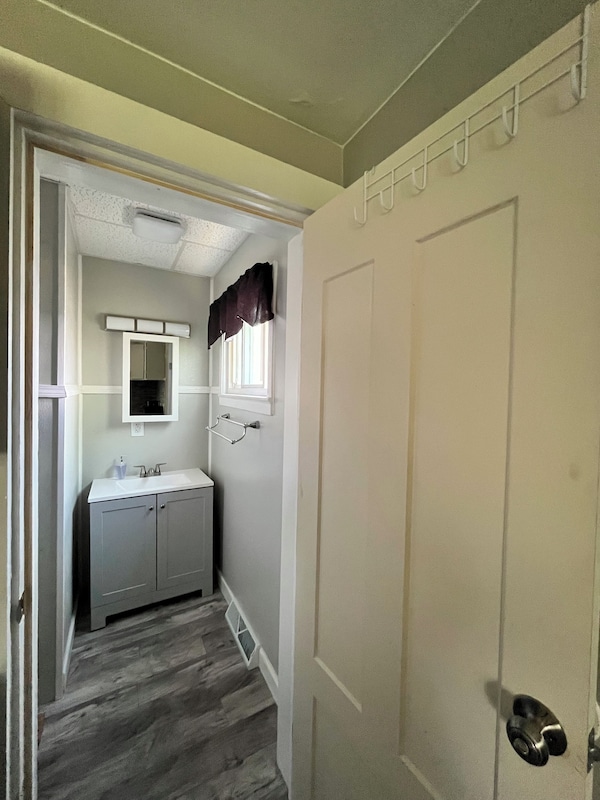 Charming 4-bedroom House With Ac, Wifi In Enchanting Erie - Érié, PA