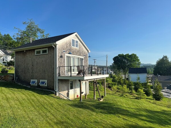 Ferry Cottage | Eco-chic Escape, Ocean Views, Steps To Beach - Camden, ME