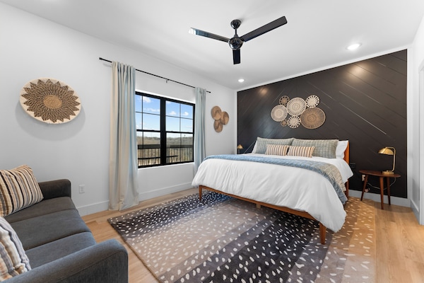 Best Location! 7b/8b By Sdc W/ Lake View,hot Tub,theater, & More! Sleeps 30! - Branson, MO