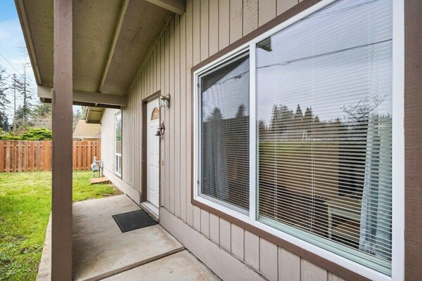 Central Bellevue Retreat - Bellevue, WA
