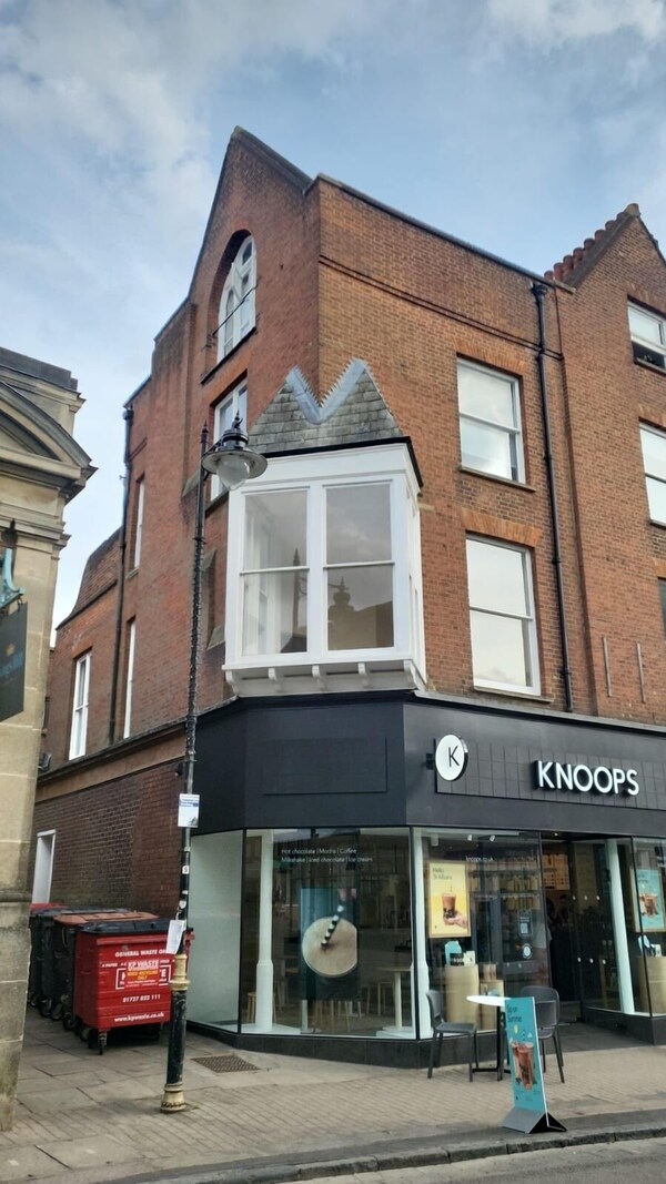 2 Bedroom City Centre Apartment - Saint Albans