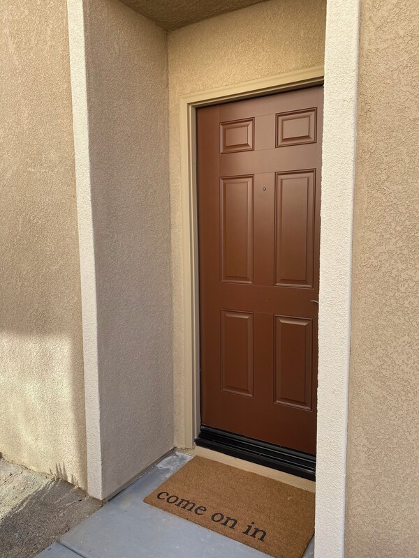 Attached Casita With Wash And Dryer - Coachella, CA