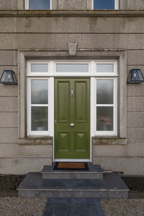 The Village House\nrestored 4-br 1850 Irish Galway Cottage Near Wild Atlantic Way - Galway