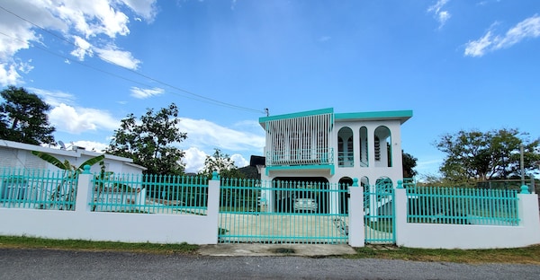 Beautiful Home With 2 Bedrooms 2 Minutes From The Beach. - Mayagüez