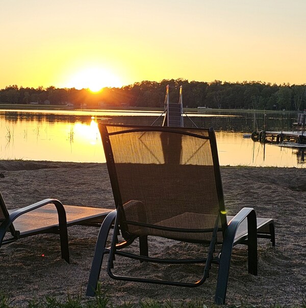 Crow Crest Lodge Resort Cabin 9a Stunning Sunsets, Family Getaway - Nevis, MN