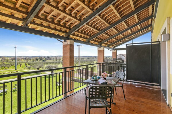 Suite Ballon - Almavite, Desenzano Del Garda, Italy - Desenzano del Garda