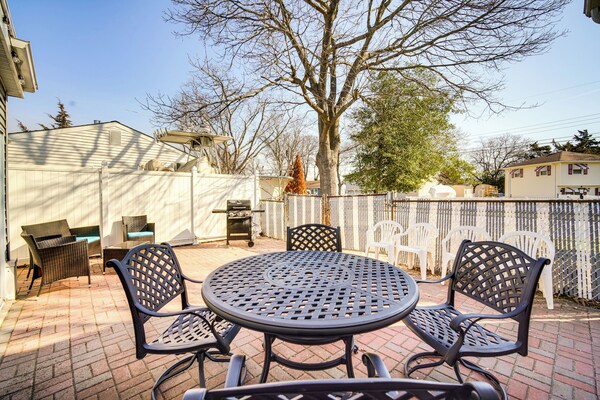 8 Blocks To Beach: Bbq-ready North Cape May Home! - Cape May