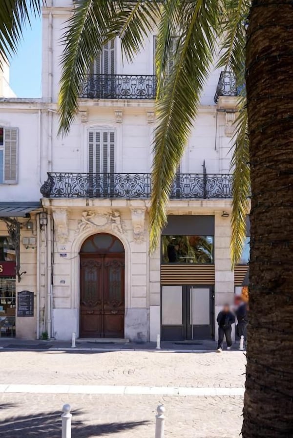 Le Liberté - Haussmannian Charm And Standing - Tolone