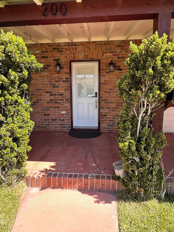 Charming 2-bedroom Bungalow With Wifi, Ac Close To Downtown & Next To La Bakery. - Carson City, NV