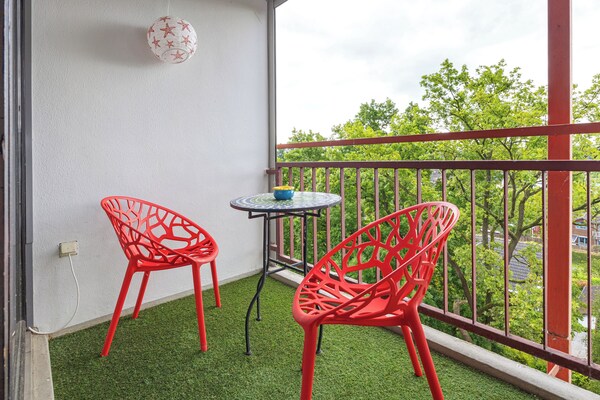 Ferienwohnung 'Leuchtturm' Mit Balkon Und Wi-fi - Wunstorf