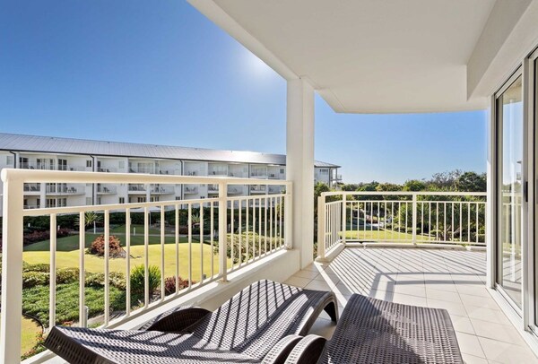 The Pool Resort Kingscliff - 1 Br With Pool View (6216) - Holiday Management Co. - Casuarina