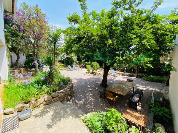 Waterfront Villa On A Splendid Peninsula In Corsica - Porticcio