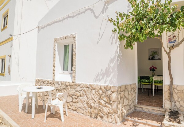 Spyro Red Villa, Lagos, Algarve - Lagos
