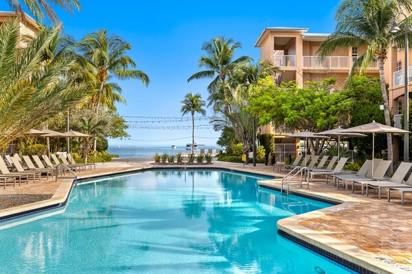 Poolside Suite With Direct Pool Access - Stock Island, FL