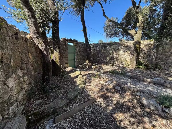 New! Apartment Sainte Anastasie - Uzès