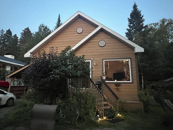 House In The Heart Of The Village Between Lake And Mountains - Saint-Donat