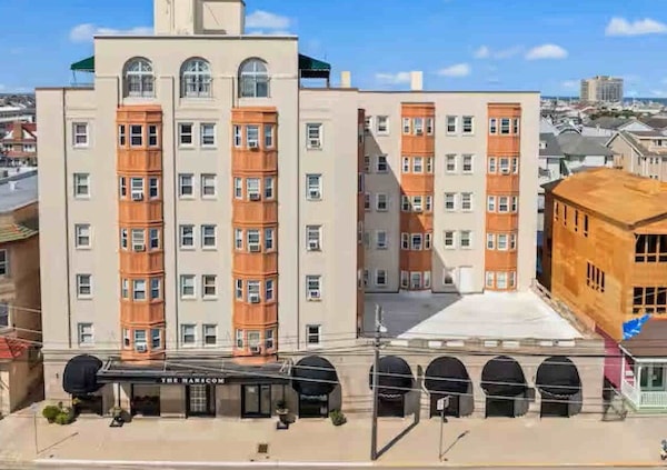 Charming 1-bedroom Hotel With Fitness Room, Wifi In Fabulous Ocean City - Longport, NJ