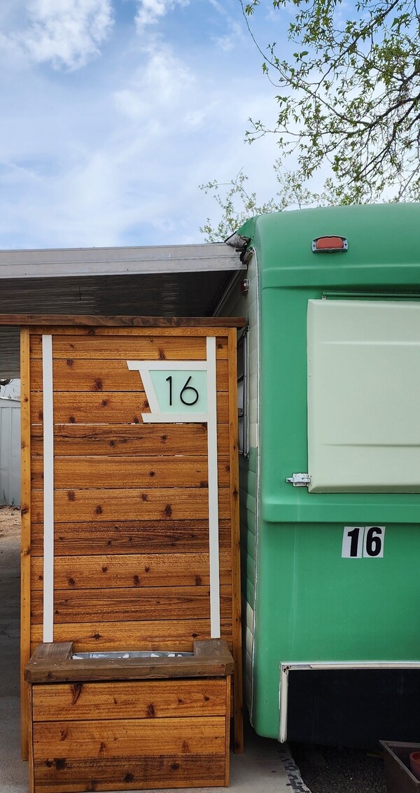 Charming Tiny Home In Beautiful Downtown Cave Creek - Phoenix, AZ