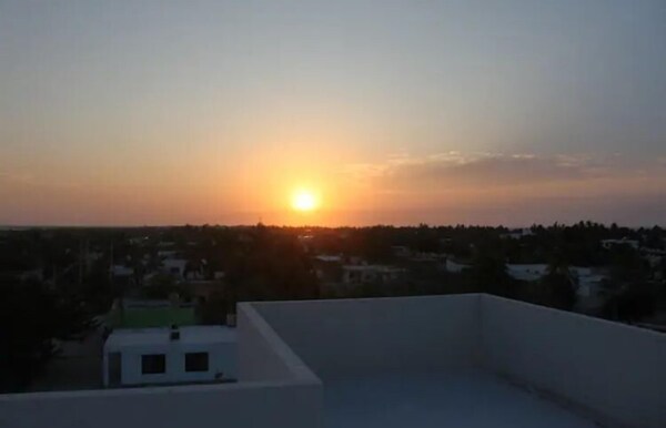 Sky At 21 Summary:<br>sk - Yucatán
