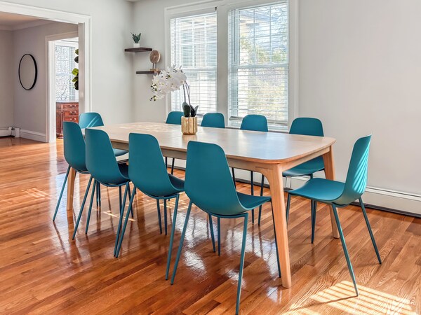Sj2 - Spacious 6-bedroom Home In Welcoming Newton - 15 Min To Boston! - Weston, MA