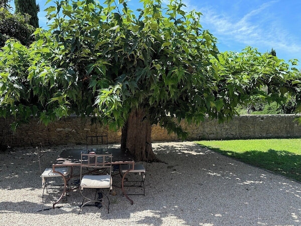 Apartment Anouis - 2 Bedrooms - Cadenet