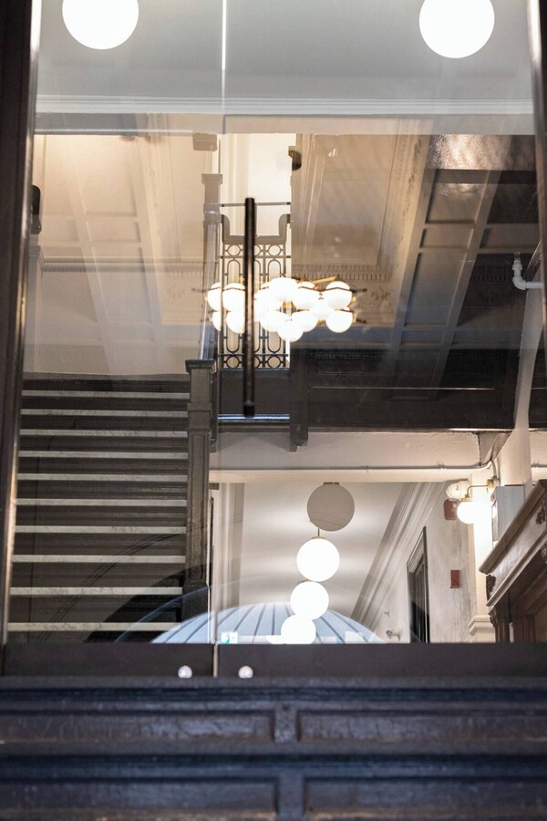 The Oslo  A Modern 4-bedroom Apartment In Downtown Montreal With Parking - Montreal